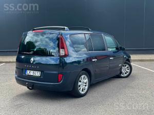 Green Renault grand-espace 2007 in Riga, with an engine capacity of 3.00 L and mileage of 360 thousand km for 1850 €, photo 4 on AUTOMOTO.COM.LV