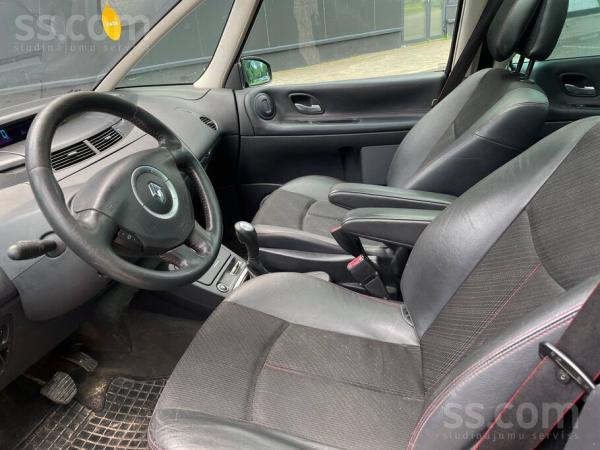 Green Renault grand-espace 2007 in Riga, with an engine capacity of 3.00 L and mileage of 360 thousand km for 1850 €, photo 5 on AUTOMOTO.COM.LV