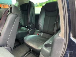 Green Renault grand-espace 2007 in Riga, with an engine capacity of 3.00 L and mileage of 360 thousand km for 1850 €, photo 9 on AUTOMOTO.COM.LV