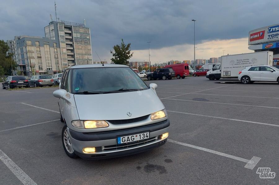 Grey Renault grand-espace 1998 in Vilnius, with an engine capacity of 2.00 L and mileage of 414 thousand km for 900 €, photo 3 on AUTOMOTO.COM.LV