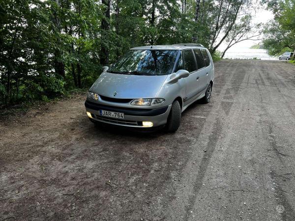 Pelēks Renault grand-espace 2001 Kaišiadorys, ar dzinēja tilpumu 2.19 L un nobraukumu 329 tūkst. km par 1250 €, foto 1 vietnē AUTOMOTO.COM.LV