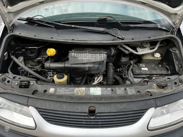 Pelēks Renault grand-espace 2001 Kaišiadorys, ar dzinēja tilpumu 2.19 L un nobraukumu 329 tūkst. km par 1250 €, foto 8 vietnē AUTOMOTO.COM.LV