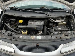 Grey Renault grand-espace 2001 in Kaisiadorys, with an engine capacity of 2.19 L and mileage of 329 thousand km for 1250 €, photo 8 on AUTOMOTO.COM.LV