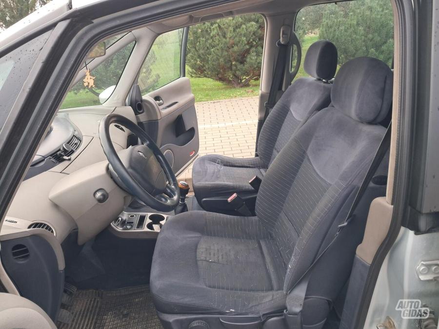 Pelēks Renault grand-espace 2002 Kauņa, ar dzinēja tilpumu 2.20 L un nobraukumu 357 tūkst. km par 1300 €, foto 8 vietnē AUTOMOTO.COM.LV