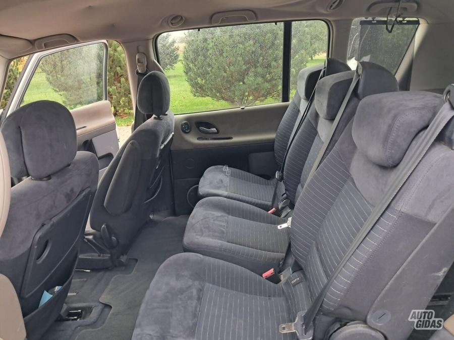 Pelēks Renault grand-espace 2002 Kauņa, ar dzinēja tilpumu 2.20 L un nobraukumu 357 tūkst. km par 1300 €, foto 10 vietnē AUTOMOTO.COM.LV