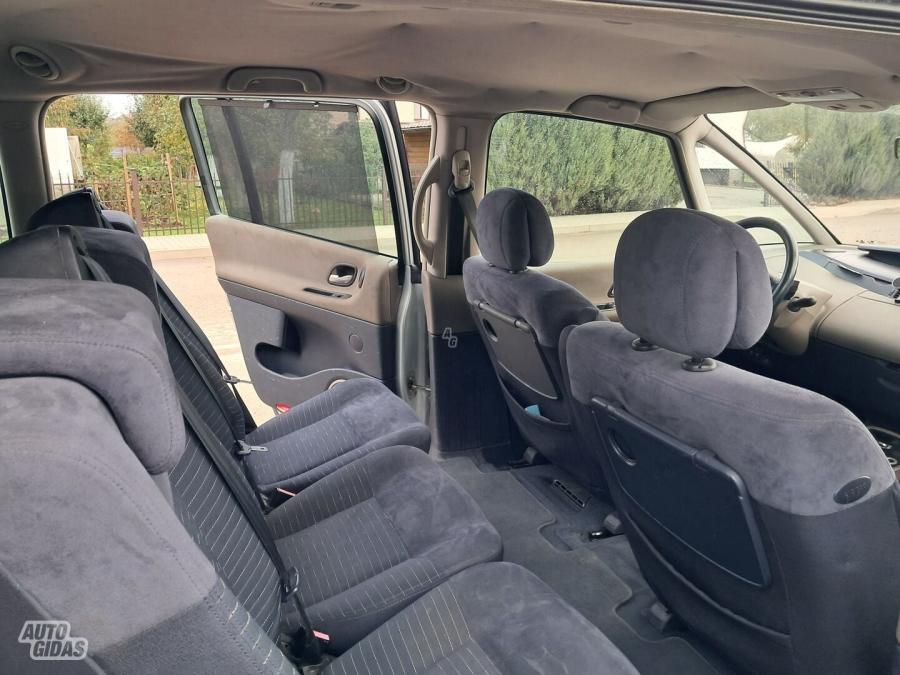 Pelēks Renault grand-espace 2002 Kauņa, ar dzinēja tilpumu 2.20 L un nobraukumu 357 tūkst. km par 1300 €, foto 11 vietnē AUTOMOTO.COM.LV