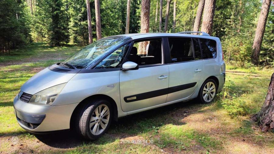 Pelēks Renault grand-espace 2003 Viļņa, ar dzinēja tilpumu 2.00 L un nobraukumu 345 tūkst. km par 3799 €, foto 3 vietnē AUTOMOTO.COM.LV