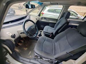 Pelēks Renault grand-espace 2003 Viļņa, ar dzinēja tilpumu 2.00 L un nobraukumu 345 tūkst. km par 3799 €, foto 12 vietnē AUTOMOTO.COM.LV