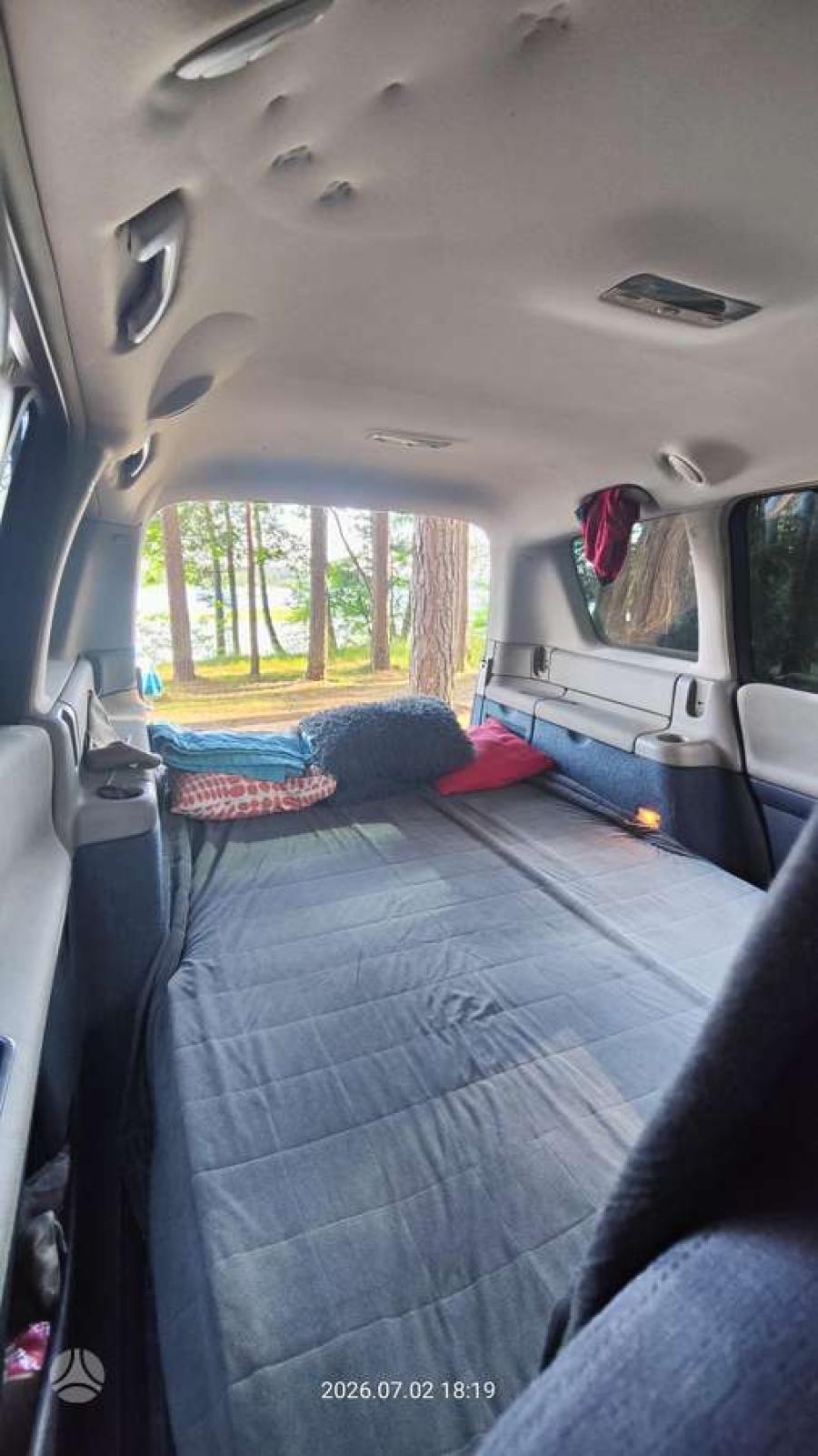 Pelēks Renault grand-espace 2003 Viļņa, ar dzinēja tilpumu 2.00 L un nobraukumu 345 tūkst. km par 3799 €, foto 19 vietnē AUTOMOTO.COM.LV