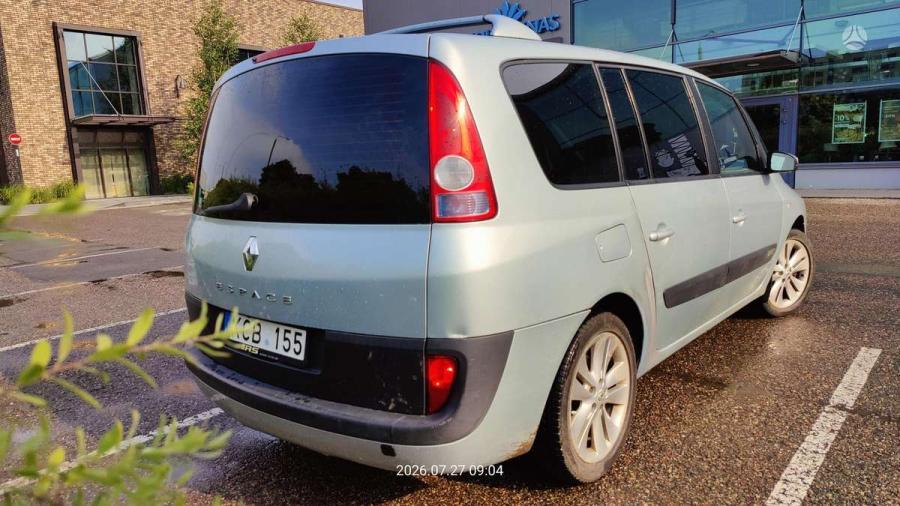 Pelēks Renault grand-espace 2003 Viļņa, ar dzinēja tilpumu 2.00 L un nobraukumu 345 tūkst. km par 3799 €, foto 30 vietnē AUTOMOTO.COM.LV