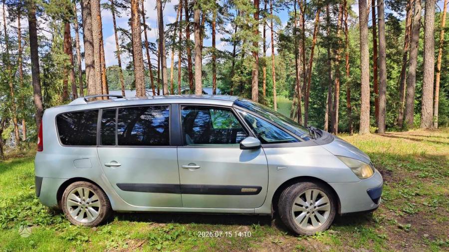 Pelēks Renault grand-espace 2003 Viļņa, ar dzinēja tilpumu 2.00 L un nobraukumu 345 tūkst. km par 3799 €, foto 39 vietnē AUTOMOTO.COM.LV