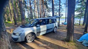 Pelēks Renault grand-espace 2003 Viļņa, ar dzinēja tilpumu 2.00 L un nobraukumu 345 tūkst. km par 3799 €, foto 41 vietnē AUTOMOTO.COM.LV