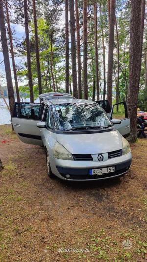 Pelēks Renault grand-espace 2003 Viļņa, ar dzinēja tilpumu 2.00 L un nobraukumu 345 tūkst. km par 3799 €, foto 43 vietnē AUTOMOTO.COM.LV