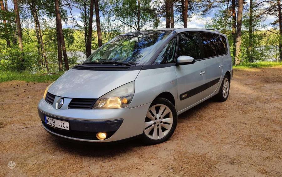 Pelēks Renault grand-espace 2003 Viļņa, ar dzinēja tilpumu 2.00 L un nobraukumu 345 tūkst. km par 3799 €, foto 51 vietnē AUTOMOTO.COM.LV