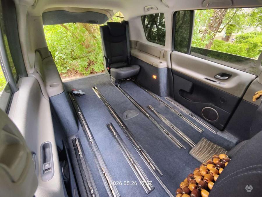 Pelēks Renault grand-espace 2003 Viļņa, ar dzinēja tilpumu 2.00 L un nobraukumu 345 tūkst. km par 3799 €, foto 55 vietnē AUTOMOTO.COM.LV