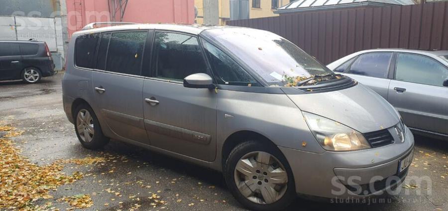Grey Renault grand-espace 2003 in Riga, with an engine capacity of 2.00 L and mileage of 395 thousand km for 650 €, photo 3 on AUTOMOTO.COM.LV