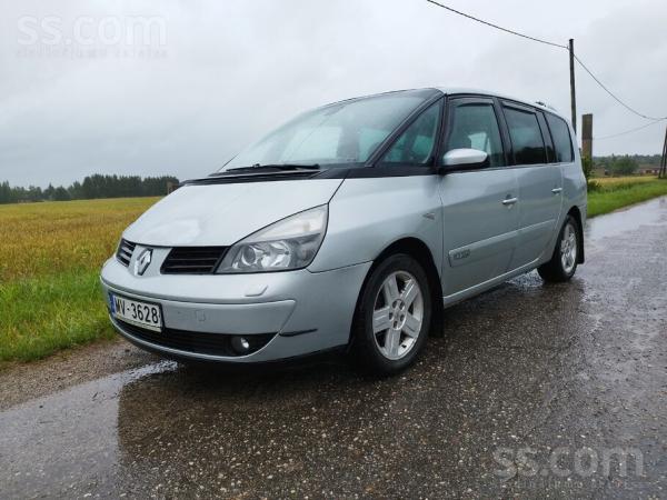Grey Renault grand-espace 2004 in Talsi, with an engine capacity of 2.20 L and mileage of 177 thousand km for 950 €, photo 2 on AUTOMOTO.COM.LV