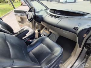 Pelēks Renault grand-espace 2007 Viļņa, ar dzinēja tilpumu 2.00 L un nobraukumu 0 tūkst. km par 2500 €, foto 13 vietnē AUTOMOTO.COM.LV