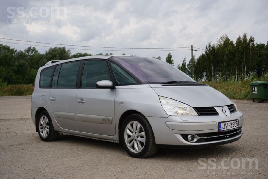 Grey Renault grand-espace 2007 in Riga, with an engine capacity of 2.00 L and mileage of 354 thousand km for 2750 €, photo 3 on AUTOMOTO.COM.LV