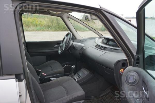 Pelēks Renault grand-espace 2007 Rīga, ar dzinēja tilpumu 2.00 L un nobraukumu 354 tūkst. km par 2750 €, foto 9 vietnē AUTOMOTO.COM.LV