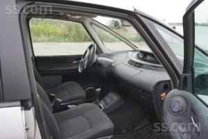 Grey Renault grand-espace 2007 in Riga, with an engine capacity of 2.00 L and mileage of 354 thousand km for 2750 €, photo 9 on AUTOMOTO.COM.LV