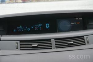 Grey Renault grand-espace 2007 in Riga, with an engine capacity of 2.00 L and mileage of 354 thousand km for 2750 €, photo 12 on AUTOMOTO.COM.LV