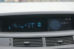 Grey Renault grand-espace 2007 in Riga, with an engine capacity of 2.00 L and mileage of 354 thousand km for 2750 €, photo 13 on AUTOMOTO.COM.LV