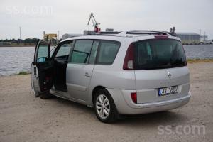 Grey Renault grand-espace 2007 in Riga, with an engine capacity of 2.00 L and mileage of 354 thousand km for 2750 €, photo 17 on AUTOMOTO.COM.LV