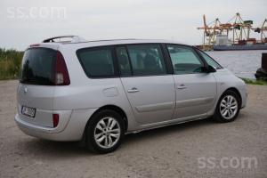 Grey Renault grand-espace 2007 in Riga, with an engine capacity of 2.00 L and mileage of 354 thousand km for 2750 €, photo 18 on AUTOMOTO.COM.LV