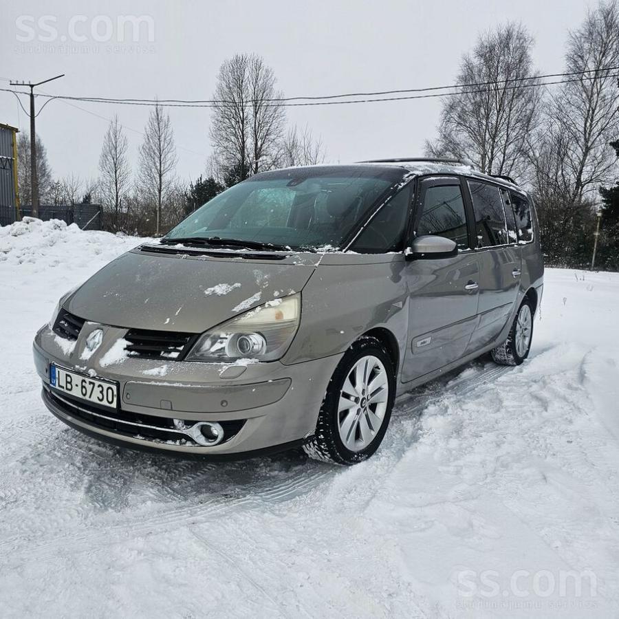 Pelēks Renault grand-espace 2008 Rīga, ar dzinēja tilpumu 2.00 L un nobraukumu 284 tūkst. km par 3950 €, foto 1 vietnē AUTOMOTO.COM.LV