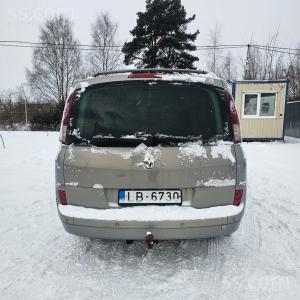 Pelēks Renault grand-espace 2008 Rīga, ar dzinēja tilpumu 2.00 L un nobraukumu 284 tūkst. km par 3950 €, foto 6 vietnē AUTOMOTO.COM.LV