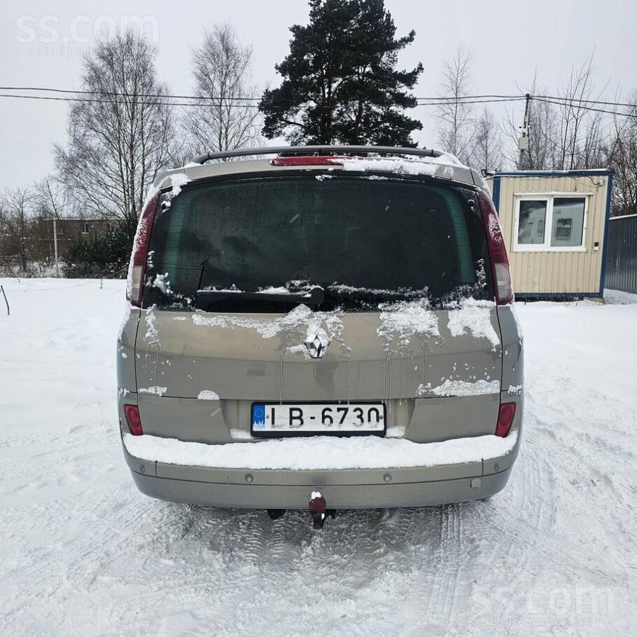 Pelēks Renault grand-espace 2008 Rīga, ar dzinēja tilpumu 2.00 L un nobraukumu 284 tūkst. km par 3950 €, foto 6 vietnē AUTOMOTO.COM.LV