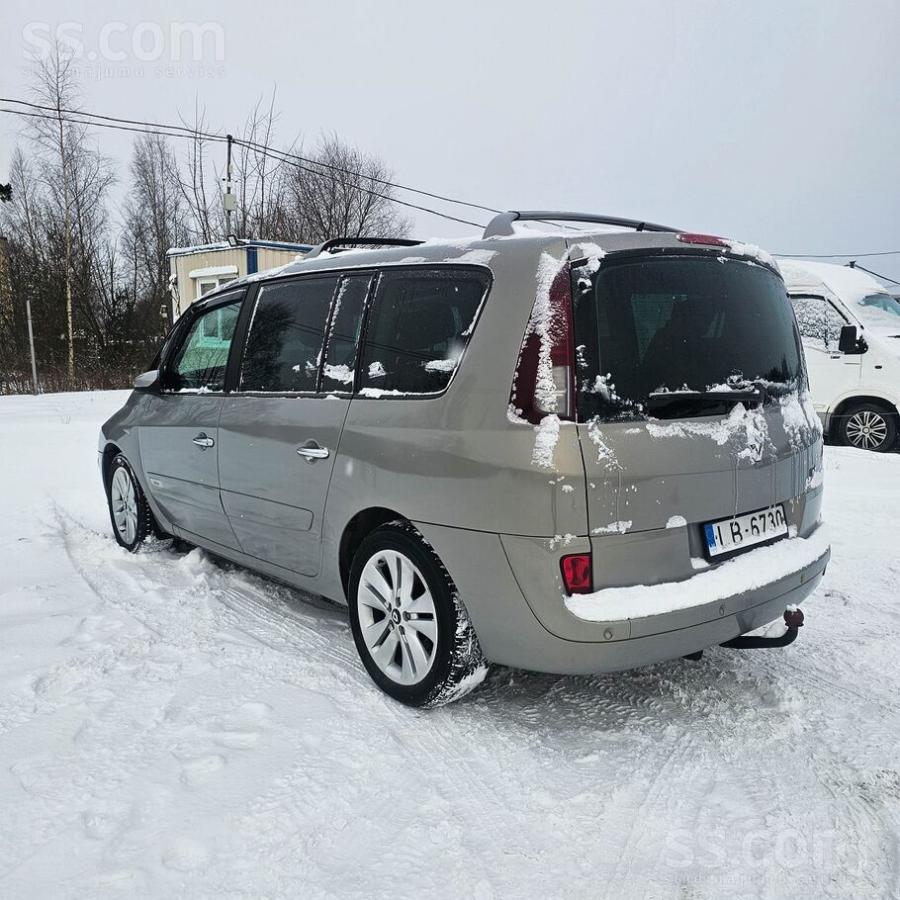 Pelēks Renault grand-espace 2008 Rīga, ar dzinēja tilpumu 2.00 L un nobraukumu 284 tūkst. km par 3950 €, foto 7 vietnē AUTOMOTO.COM.LV