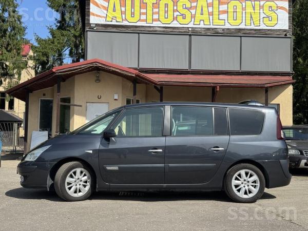 Grey Renault grand-espace 2008 in Riga, with an engine capacity of 2.00 L and mileage of 200 thousand km for 4550 €, photo 1 on AUTOMOTO.COM.LV