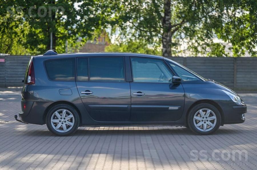 Pelēks Renault grand-espace 2011 Jelgava, ar dzinēja tilpumu 2.00 L un nobraukumu 0 tūkst. km par 5590 €, foto 9 vietnē AUTOMOTO.COM.LV