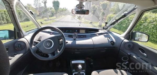 Grey Renault grand-espace 2011 in Jelgava, with an engine capacity of 2.00 L and mileage of 252 thousand km for 4300 €, photo 6 on AUTOMOTO.COM.LV