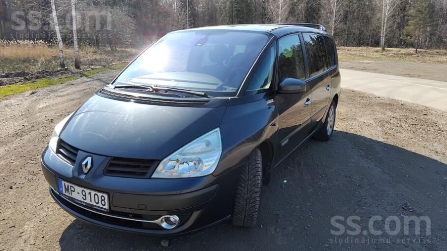 Grey Renault grand-espace 2011 in Jelgava, with an engine capacity of 2.00 L and mileage of 252 thousand km for 4300 €, photo 1 on AUTOMOTO.COM.LV