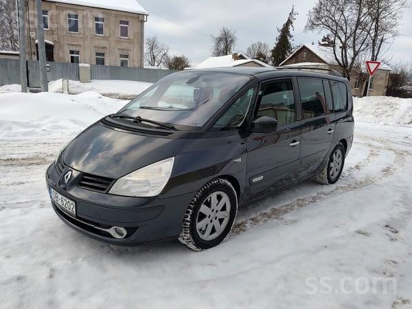 Grey Renault grand-espace 2012 in Daugavpils, with an engine capacity of 2.00 L and mileage of 310 thousand km for 4600 €, photo 3 on AUTOMOTO.COM.LV