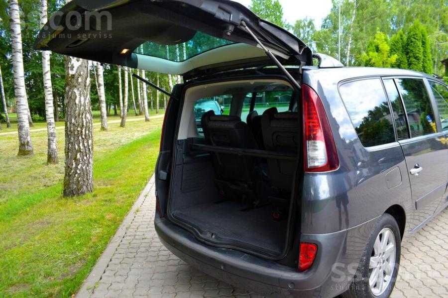 Grey Renault grand-espace 2012 in Riga, with an engine capacity of 2.00 L and mileage of 270 thousand km for 4390 €, photo 14 on AUTOMOTO.COM.LV