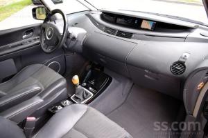 Grey Renault grand-espace 2012 in Riga, with an engine capacity of 2.00 L and mileage of 270 thousand km for 4390 €, photo 16 on AUTOMOTO.COM.LV