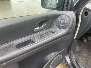 Grey Renault grand-espace 2012 in Taurage, with an engine capacity of 2.00 L and mileage of 229 thousand km for 3400 €, photo 15 on AUTOMOTO.COM.LV