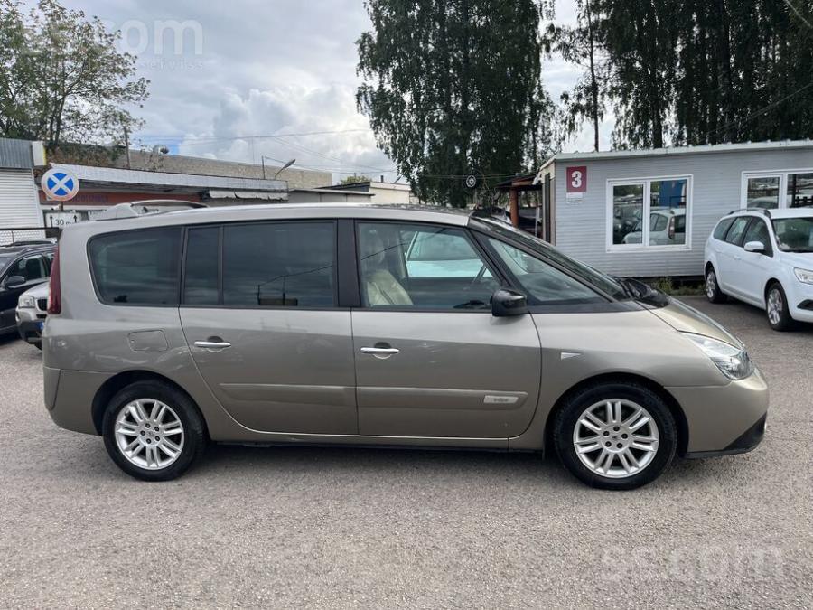 Grey Renault grand-espace 2012 in Riga, with an engine capacity of 2.00 L and mileage of 0 thousand km for 4950 €, photo 6 on AUTOMOTO.COM.LV