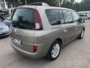 Grey Renault grand-espace 2012 in Riga, with an engine capacity of 2.00 L and mileage of 0 thousand km for 4950 €, photo 7 on AUTOMOTO.COM.LV