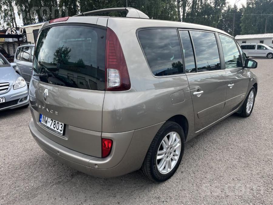 Grey Renault grand-espace 2012 in Riga, with an engine capacity of 2.00 L and mileage of 0 thousand km for 4950 €, photo 7 on AUTOMOTO.COM.LV