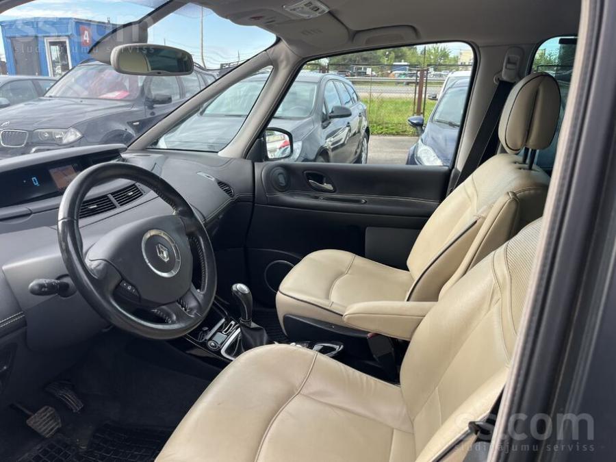 Grey Renault grand-espace 2012 in Riga, with an engine capacity of 2.00 L and mileage of 0 thousand km for 4950 €, photo 12 on AUTOMOTO.COM.LV