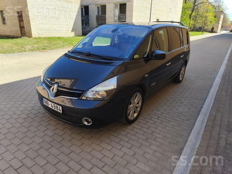 Grey Renault grand-espace 2013 in Daugavpils, with an engine capacity of 2.00 L and mileage of 205 thousand km for 6550 €, photo 1 on AUTOMOTO.COM.LV