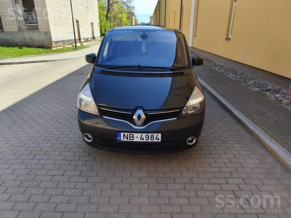 Grey Renault grand-espace 2013 in Daugavpils, with an engine capacity of 2.00 L and mileage of 205 thousand km for 6550 €, photo 5 on AUTOMOTO.COM.LV