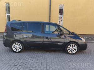 Grey Renault grand-espace 2013 in Daugavpils, with an engine capacity of 2.00 L and mileage of 205 thousand km for 6550 €, photo 11 on AUTOMOTO.COM.LV
