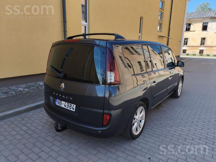 Grey Renault grand-espace 2013 in Daugavpils, with an engine capacity of 2.00 L and mileage of 205 thousand km for 6550 €, photo 13 on AUTOMOTO.COM.LV