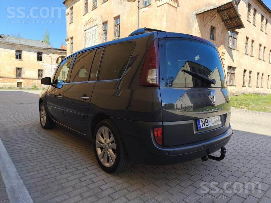 Grey Renault grand-espace 2013 in Daugavpils, with an engine capacity of 2.00 L and mileage of 205 thousand km for 6550 €, photo 20 on AUTOMOTO.COM.LV